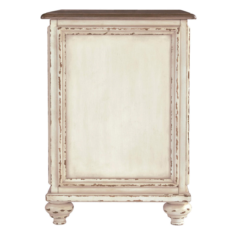 Signature Design by Ashley Realyn End Table T743-7